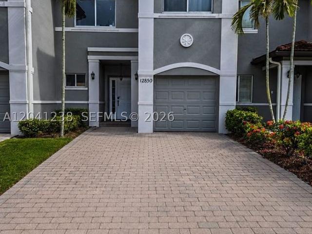 3 bedroom luxury Townhouse for sale in Miramar, United States