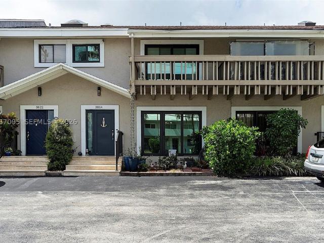 3 bedroom luxury Townhouse for sale in North Miami Beach, Florida