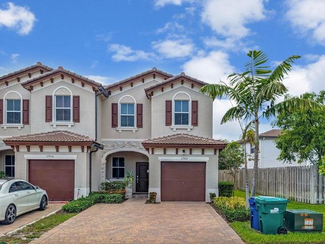 3 bedroom luxury Townhouse for sale in North Miami, Florida
