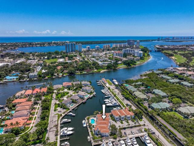 3 bedroom luxury Townhouse for sale in North Palm Beach, Florida