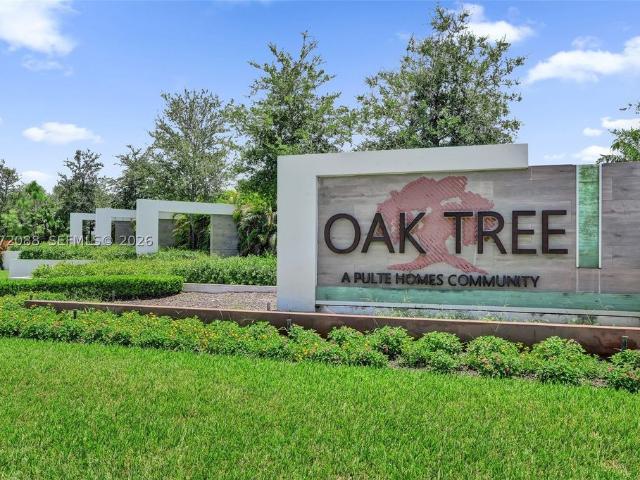 3 bedroom luxury Townhouse for sale in Oakland Park, Florida