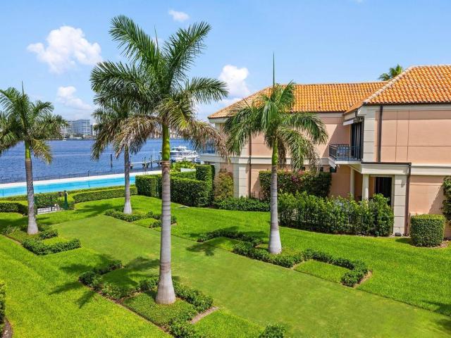 3 bedroom luxury Townhouse for sale in Palm Beach, Florida