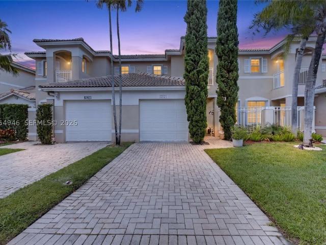 3 bedroom luxury Townhouse for sale in Pembroke Pines, United States