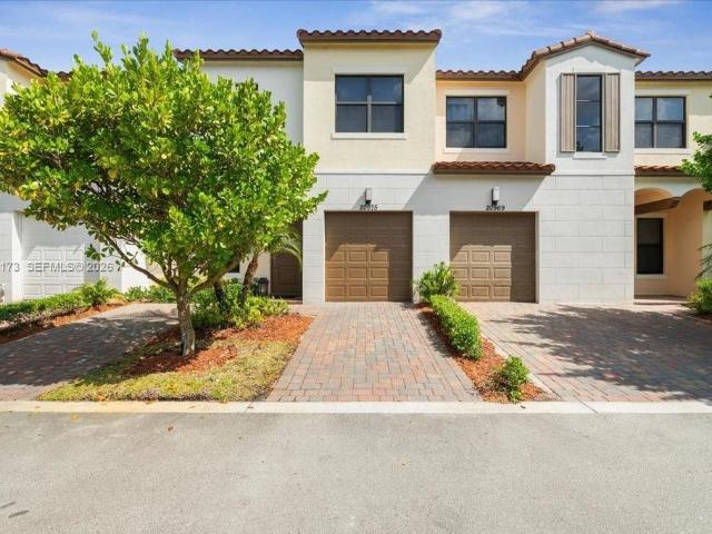 3 bedroom luxury Townhouse for sale in Pembroke Pines, Florida