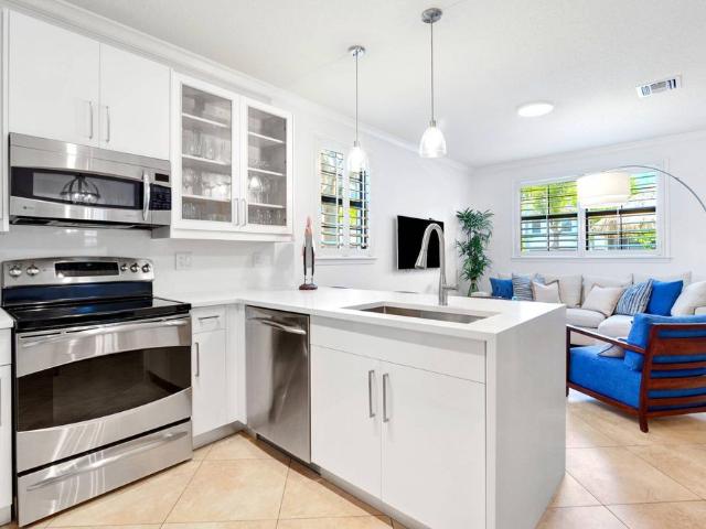 3 bedroom luxury Townhouse for sale in Pompano Beach, United States