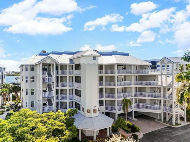 3 bedroom luxury Townhouse for sale in Sarasota, Florida