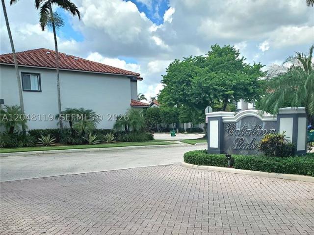 3 bedroom luxury Townhouse for rent in Tamarac, Florida