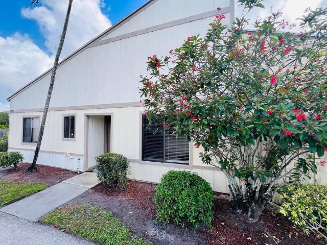 3 bedroom luxury Townhouse for rent in Wellington, Florida