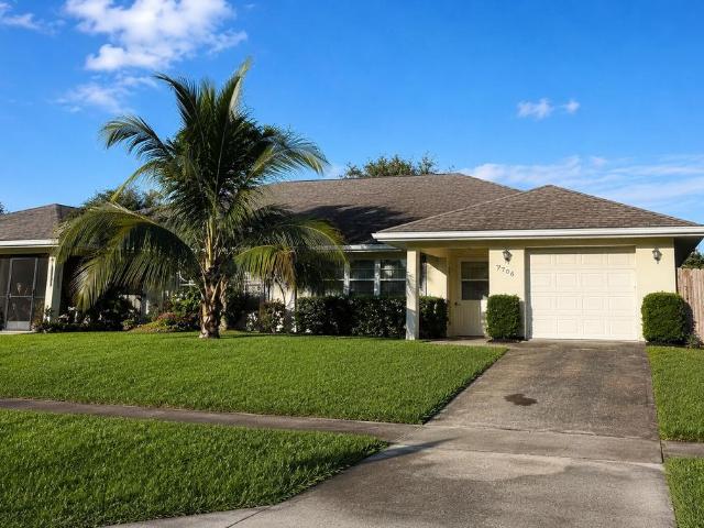 3 bedroom luxury Townhouse for rent in Wellington, Florida