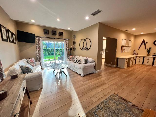 3 bedroom luxury Townhouse for rent in Wellington, United States
