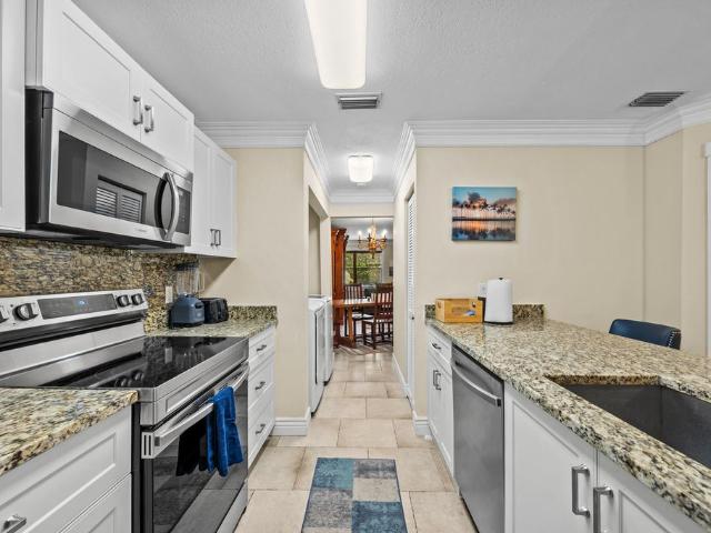 3 bedroom luxury Townhouse for rent in Wellington, United States
