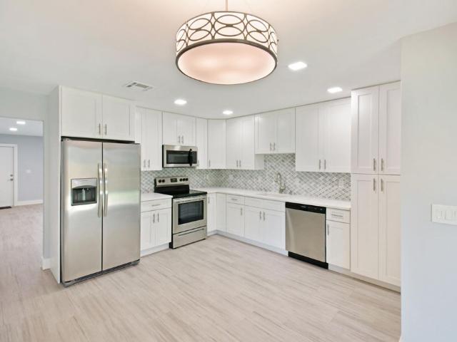 3 bedroom luxury Townhouse for rent in West Palm Beach, Florida