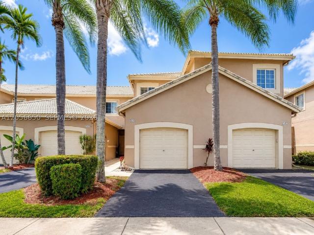 3 bedroom luxury Townhouse for rent in Weston, Florida
