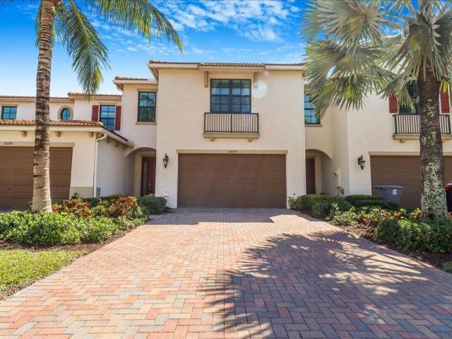 3 bedroom luxury Townhouse for rent in Boca Raton, Florida