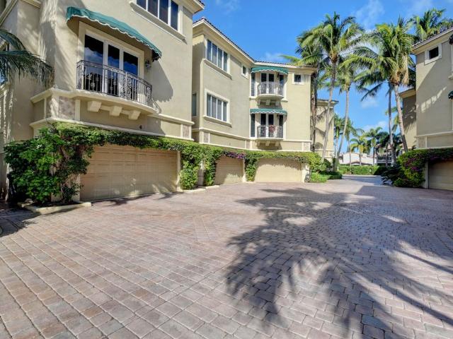 3 bedroom luxury Townhouse for rent in Boca Raton, United States