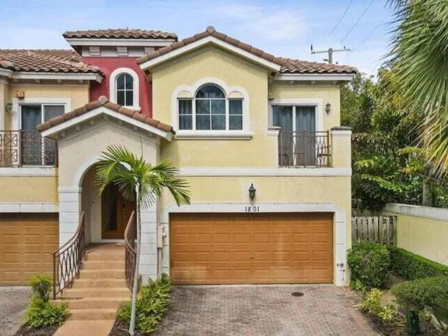 3 bedroom luxury Townhouse for rent in Boynton Beach, Florida