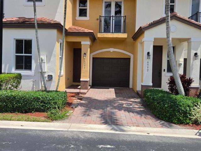 3 bedroom luxury Townhouse for rent in Coconut Creek, United States