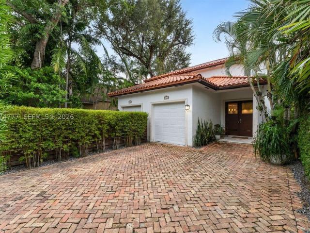 3 bedroom luxury Townhouse for rent in Coconut Grove, United States