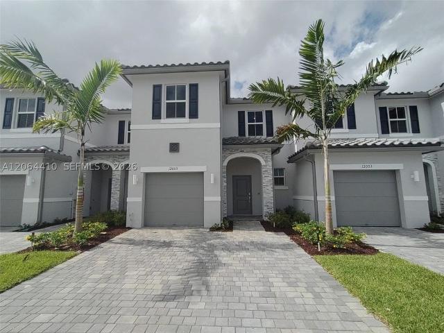 3 bedroom luxury Townhouse for rent in Coral Springs, Florida