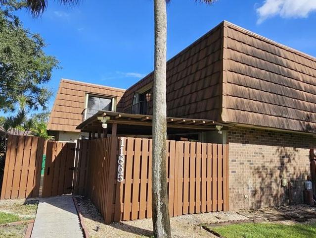 3 bedroom luxury Townhouse for rent in Davie, Florida