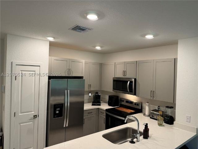 3 bedroom luxury Townhouse for rent in Deerfield Beach, Florida