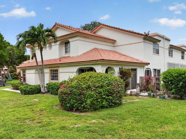 3 bedroom luxury Townhouse for rent in Deerfield Beach, Florida