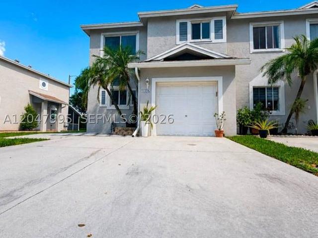 3 bedroom luxury Townhouse for rent in Deerfield Beach, United States