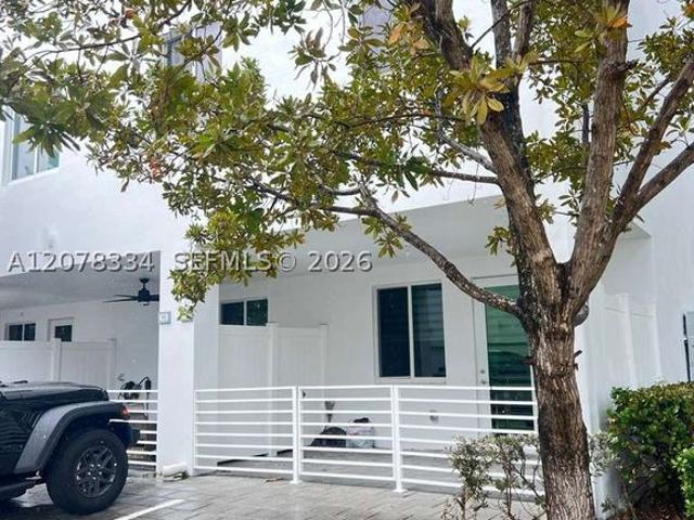 3 bedroom luxury Townhouse for rent in Doral, United States