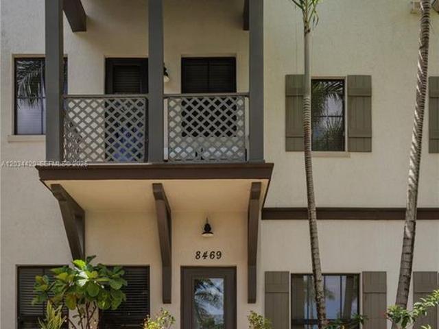 3 bedroom luxury Townhouse for rent in Doral, Florida