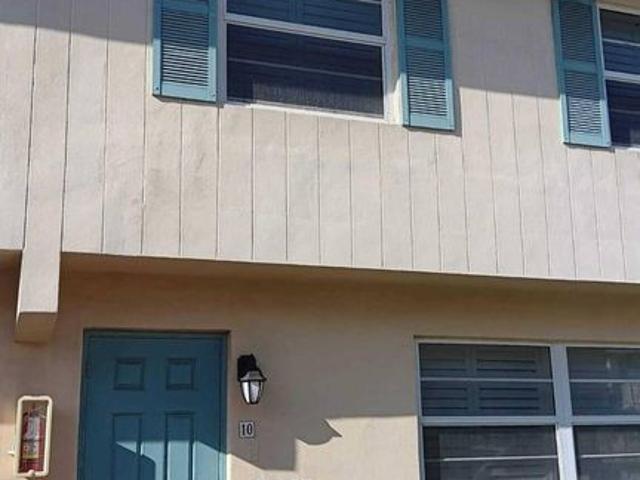 3 bedroom luxury Townhouse for rent in Lauderdale by the sea, United States