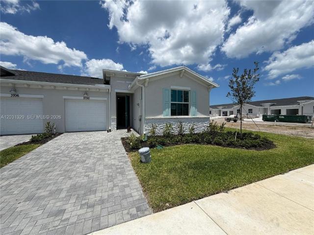 3 bedroom luxury Townhouse for rent in Fort Pierce, United States