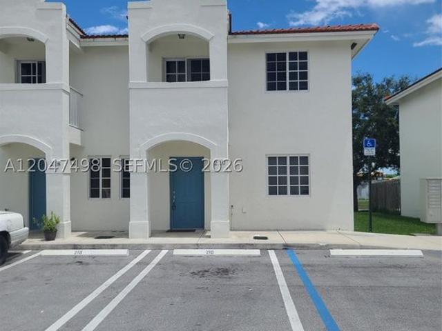 3 bedroom luxury Townhouse for rent in Florida City, Florida