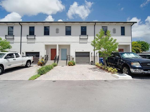 3 bedroom luxury Townhouse for rent in Florida City, Florida