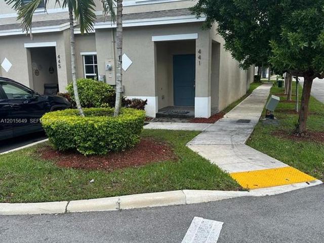 3 bedroom luxury Townhouse for rent in Florida City, Florida