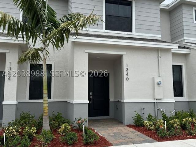 3 bedroom luxury Townhouse for rent in Florida City, United States