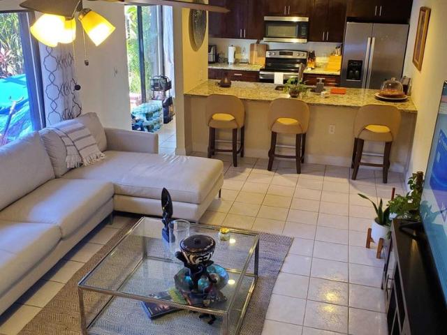 3 bedroom luxury Townhouse for rent in Greenacres City, Florida