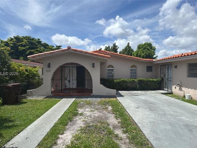 3 bedroom luxury Townhouse for rent in Hialeah, Florida
