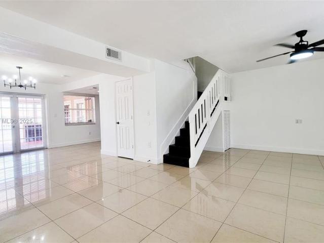 3 bedroom luxury Townhouse for rent in Hialeah, United States