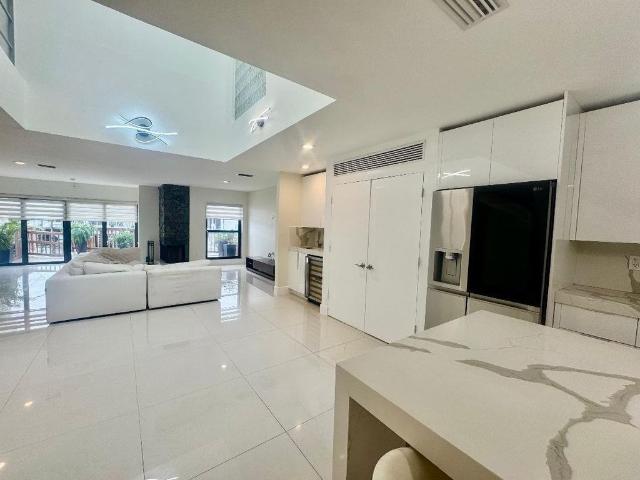 3 bedroom luxury Townhouse for rent in Highland Beach, Florida