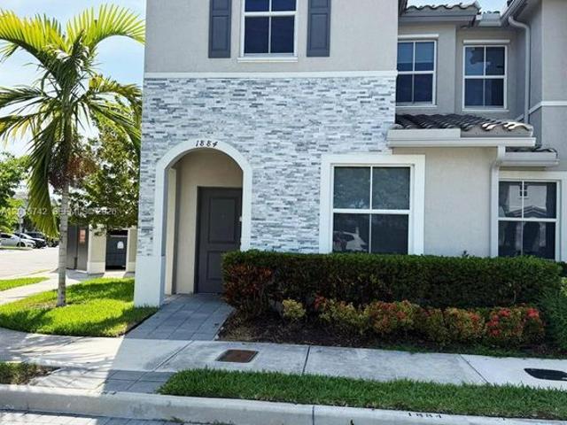 3 bedroom luxury Townhouse for rent in Homestead, Florida