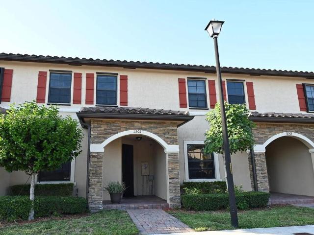 3 bedroom luxury Townhouse for rent in Homestead, Florida