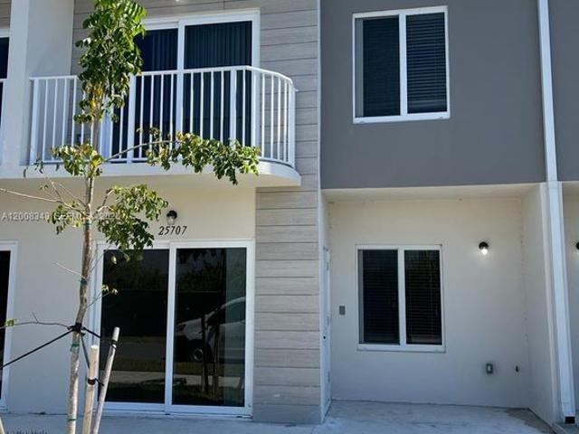 3 bedroom luxury Townhouse for rent in Homestead, Florida