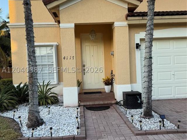3 bedroom luxury Townhouse for rent in Homestead, Florida