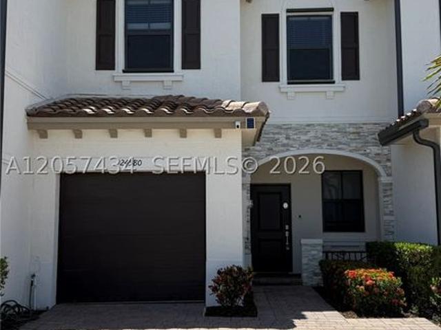 3 bedroom luxury Townhouse for rent in Homestead, Florida
