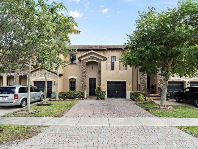 3 bedroom luxury Townhouse for rent in Homestead, Florida
