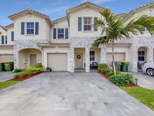3 bedroom luxury Townhouse for rent in Homestead, Florida