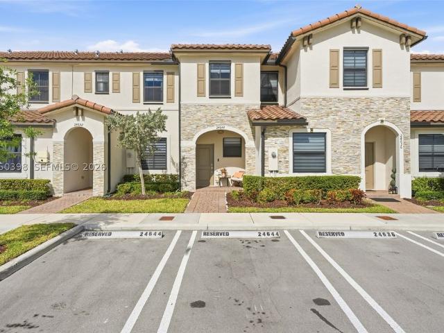 3 bedroom luxury Townhouse for rent in Homestead, Florida