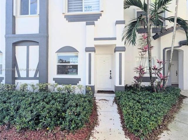 3 bedroom luxury Townhouse for rent in Homestead, Florida