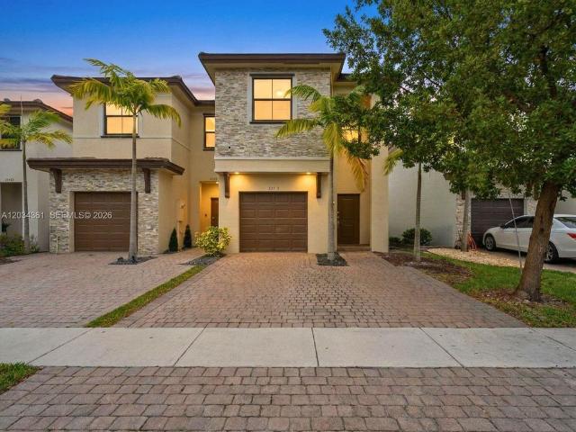 3 bedroom luxury Townhouse for rent in Homestead, Florida
