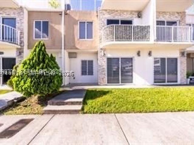 3 bedroom luxury Townhouse for rent in Homestead, United States